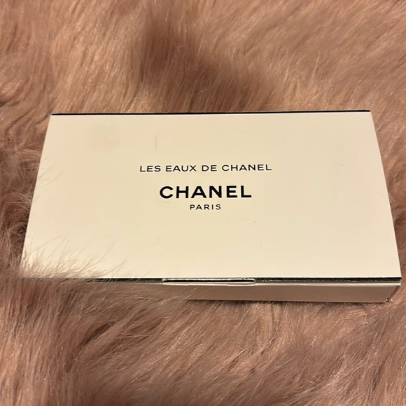 CHANEL | Makeup | Chanel Samples | Poshmark